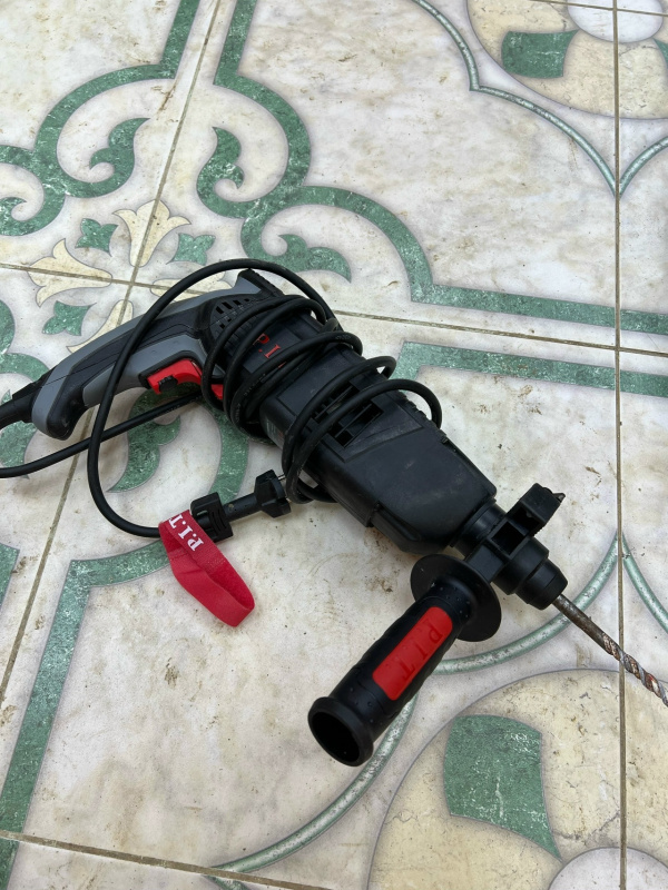 Купить Перфоратор P.I.T. PBH24-C PROMO Б/У за 1 999 руб. — состояние 9/10