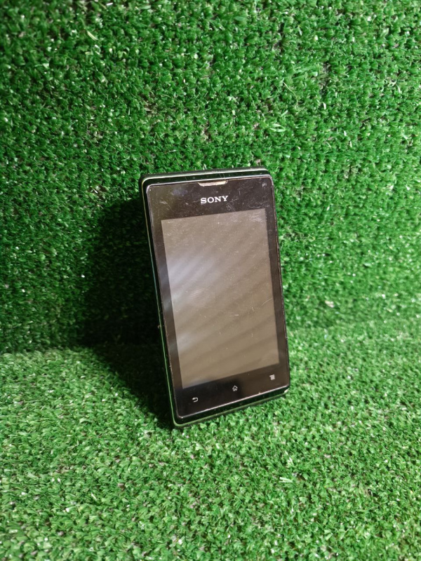 Купить Мобильный телефон Sony CMD-C1 (до 512 МБ, Черный) Б/У за 0 руб ...
