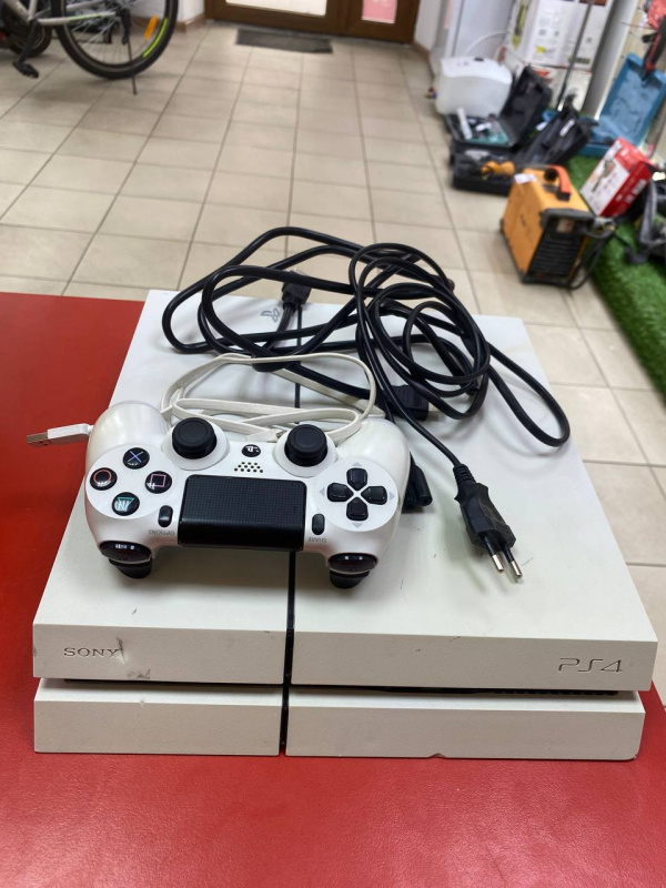 Купить Игровая приставка . Sony PlayStation 4 Fat Б/У за 0 руб ...