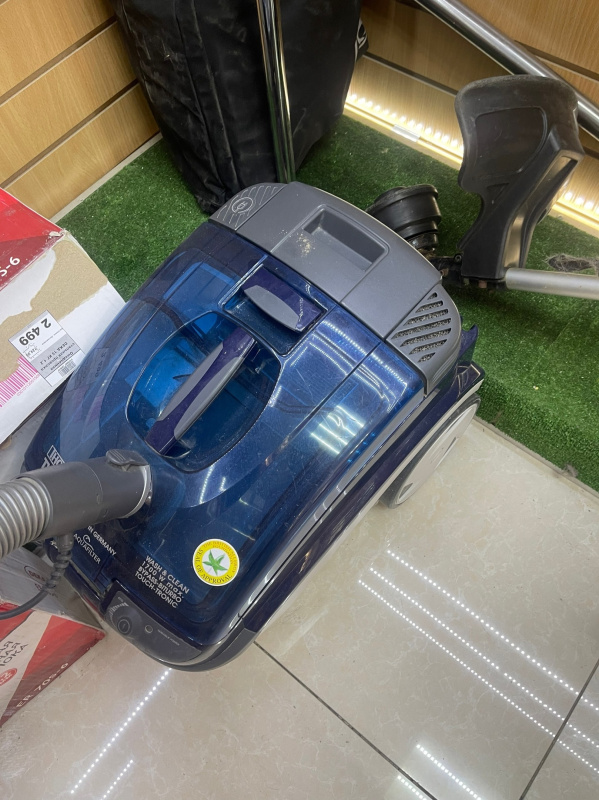 Купить Пылесос Моющий Thomas Twin T2 1700W Б/У за 0 руб. — состояние 9/10