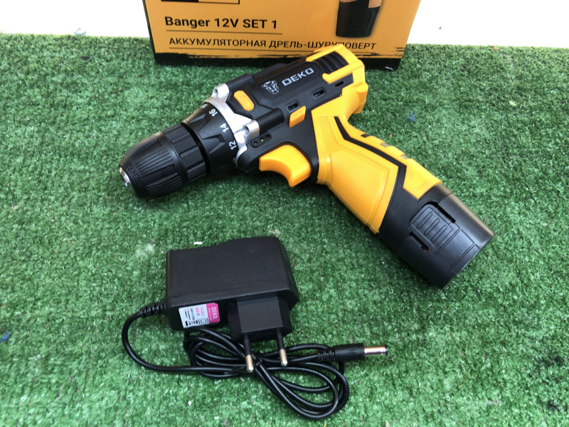 Купить Шуруповерт Deko Banger 12v Set 1 Б/У за 1 750 руб. — состояние 9 ...