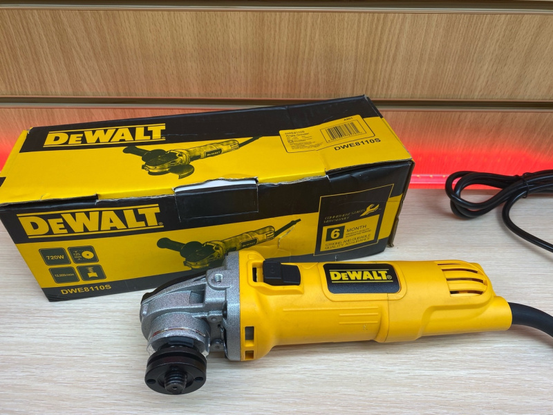Купить Болгарка Dewalt DWE8110S Б/У за 3 750 руб. — состояние 9/10 арт. 9990008687444